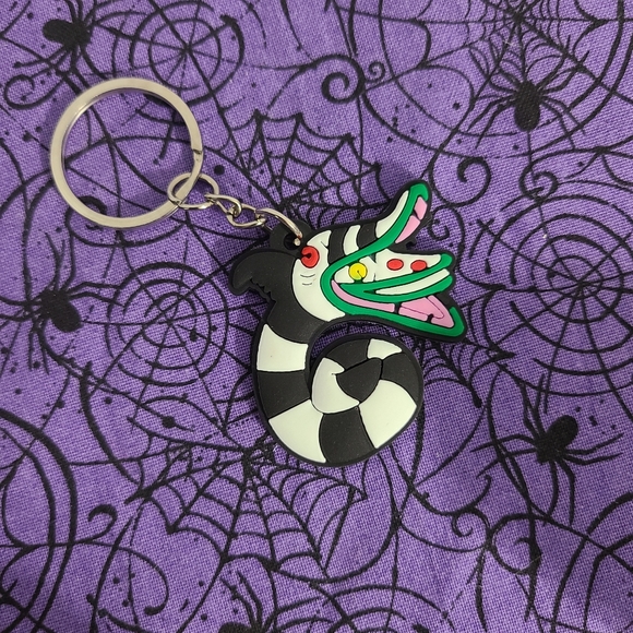 Hot Topic | Accessories | Beetlejuice Sandworm Keychain Charm | Poshmark
